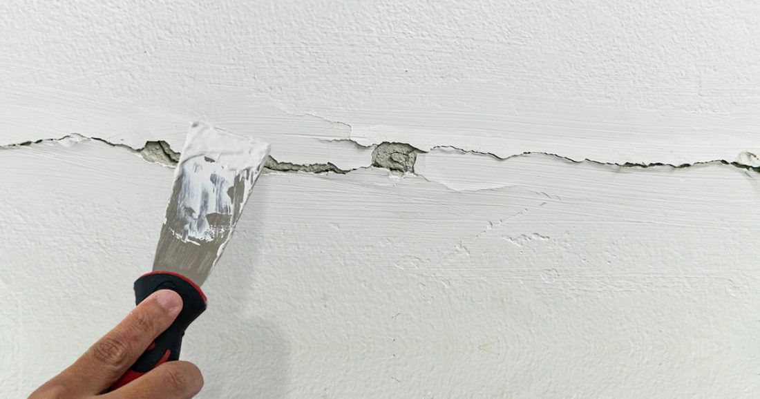 Come riparare una crepa nel muro: metodo casalingo semplice